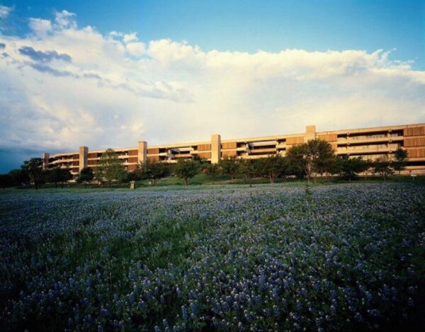 USAA Federal Savings Bank Relocates Headquarters to Phoenix, Leaving ...